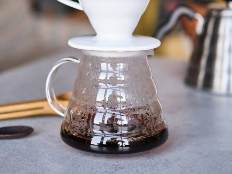 Hario V60 Recipe: 4 Simple Steps for Perfect Pour Over Coffee