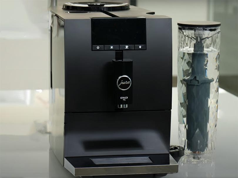 Jura E4 Review: Is It An Espresso Lover's Dream Machine?